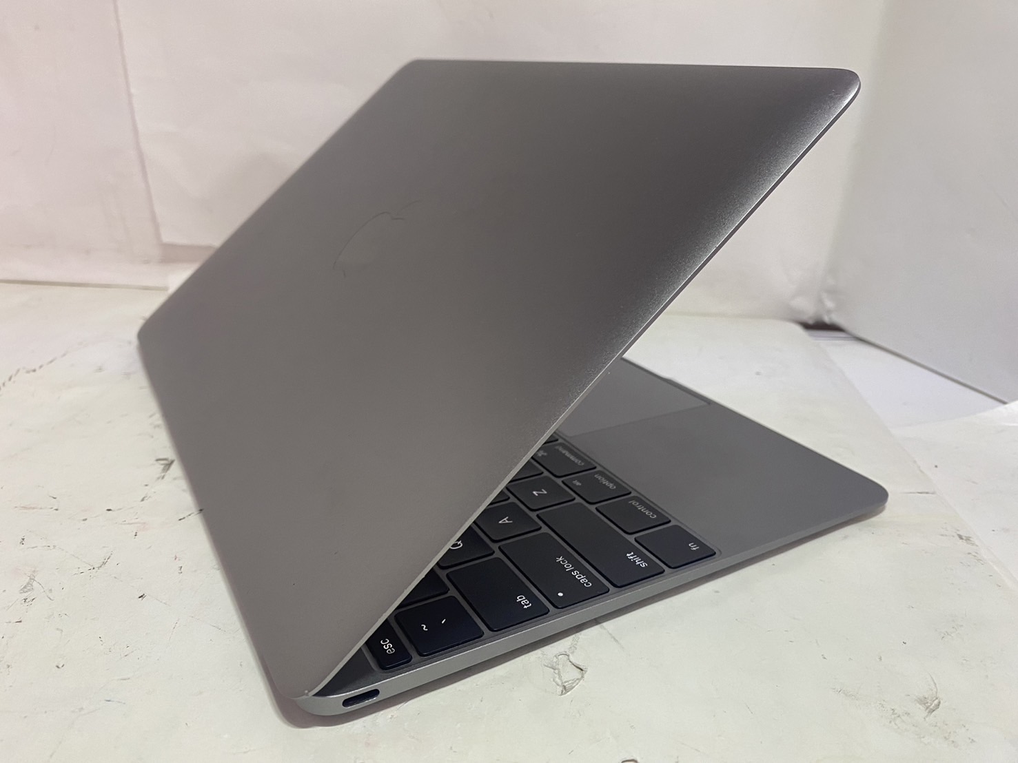 APPLE(アップル) MacBook (Retina, 12-inch, Early 2015) A1534の激安通販(詳細情報 ...