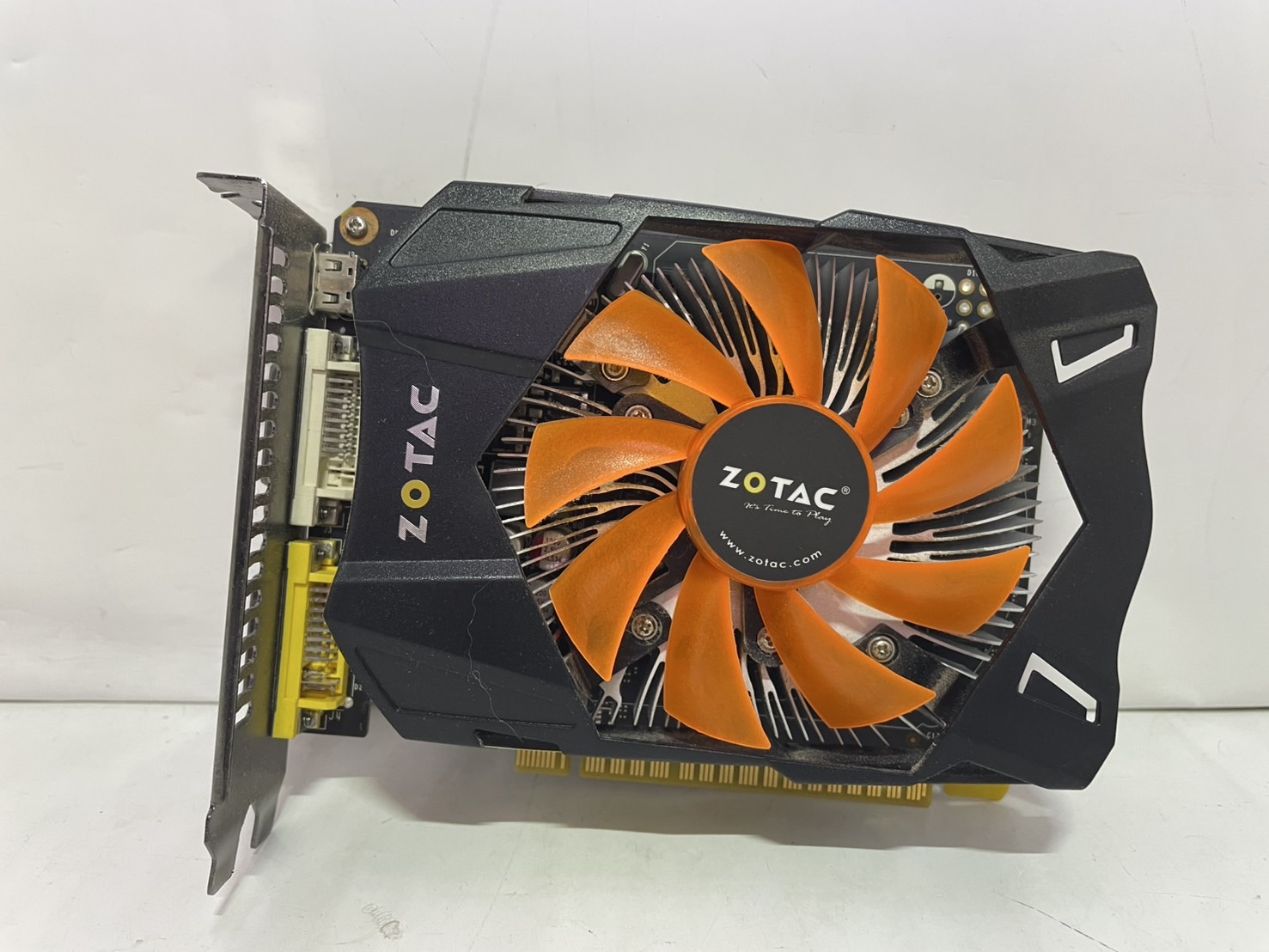 ZOTAC ZOTAC GeForce GTX 750 Ti 2GB ZTGTX750TI-2GD5R01/ZT-70601-10M [PCIExp 2GB]の激安通販(詳細情報 ...